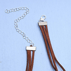 Yheakne Boho Layered Leather Choker Necklace Brown Suede Choker Necklace Short Velvet Necklaces Punk Vintage Necklace Jewelry for Women and Teen Girls (Brown)