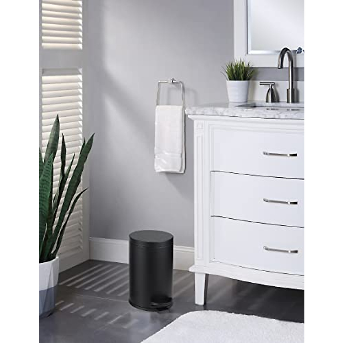 SunnyPoint 4.5 Liter / 1.2 Gallon Round Trash Can with Plastic Inner Bucket; Bathroom, Office, Kitchen and Bedroom Step On and Slow Close (BLK)