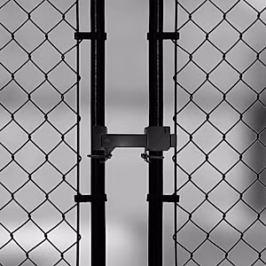 Black Chain Link Commercial Strong Arm Double Gate Latch - Latches Two Gates Together Without The Need of a Drop Rod - Chain Link Double Gate Latch for 1-5/8" Thru 2" Gate Frames