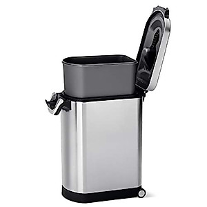 simplehuman 30 Liter, 32 lb / 14.5 kg Large Pet Food Storage Container, Brushed Stainless Steel for Dog Food, Cat Food, and Bird Feed