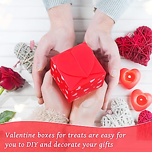 Valentine's Day Candy Boxes Plastic Waterproof Treat Boxes Small Gift Boxes Heart Shaped Valentines Wedding Party Favors Supplies 2.56 x 2.56 Inch (20 Pieces)