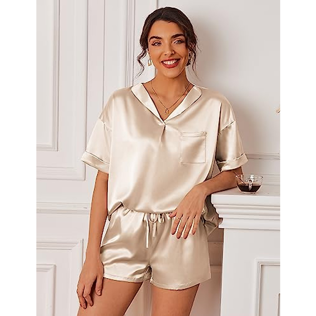 Ekouaer Satin Pajamas Set for Women Short Sleeve Silk Pj Sets Soft Sleepwear Top Champagne