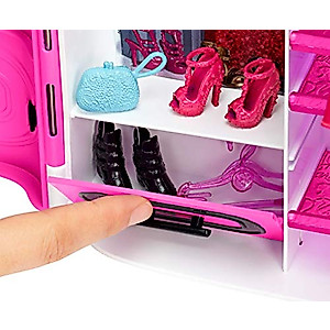 Barbie Fashionistas Ultimate Closet with Clothing and Accessories