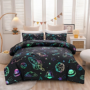 Aimuan Space Bedding Twin Bed Comforter Kids Rocket Bedding Set Super Soft & Cute Aliens UFO Printed for Boys Girls Teen (Black, Twin)