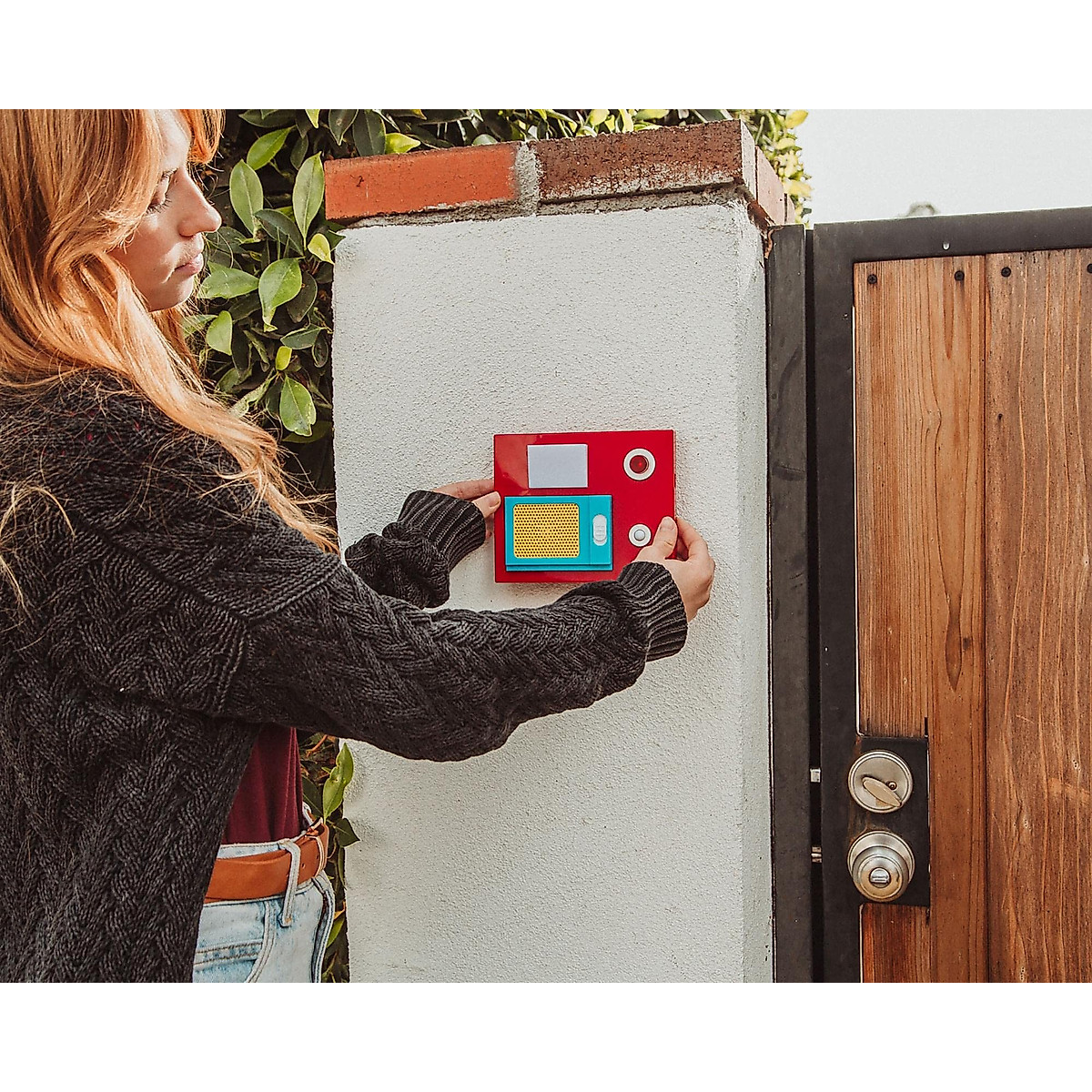 ThinkGeek Star Trek Electronic Door Chime - Motion-Sensitive - Can Be Mounted on Either Side of a Door - Officially Licensed Star Trek Collectible