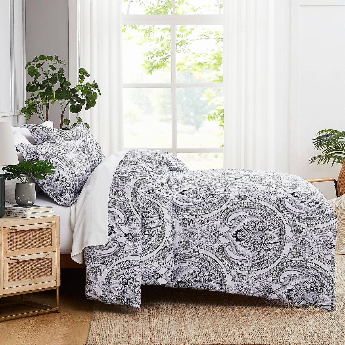 Southshore Fine Living, Inc. Twin Extra Long Comforter Set, Down Alternative Boho Bedding Set, Paisley Print Bedspread, Boho Comforter Twin/XL Size with Matching Pillow Sham, Pure Melody Black