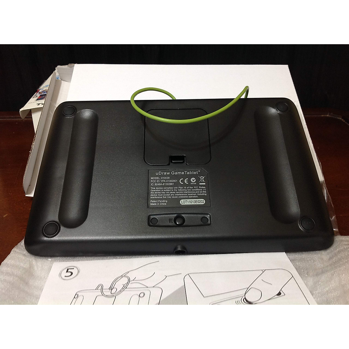 uDraw Game tablet with uDraw Studio: Instant Artist - Xbox 360
