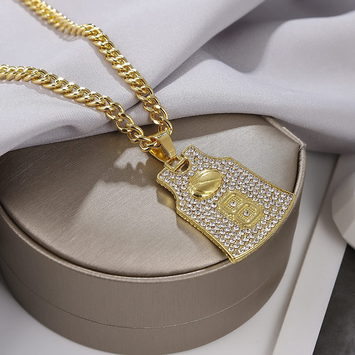 Winssigma Gold Basketball Jersey Necklace, Basketball Number Necklace for Basketball Fans Star Memorial Souvenir