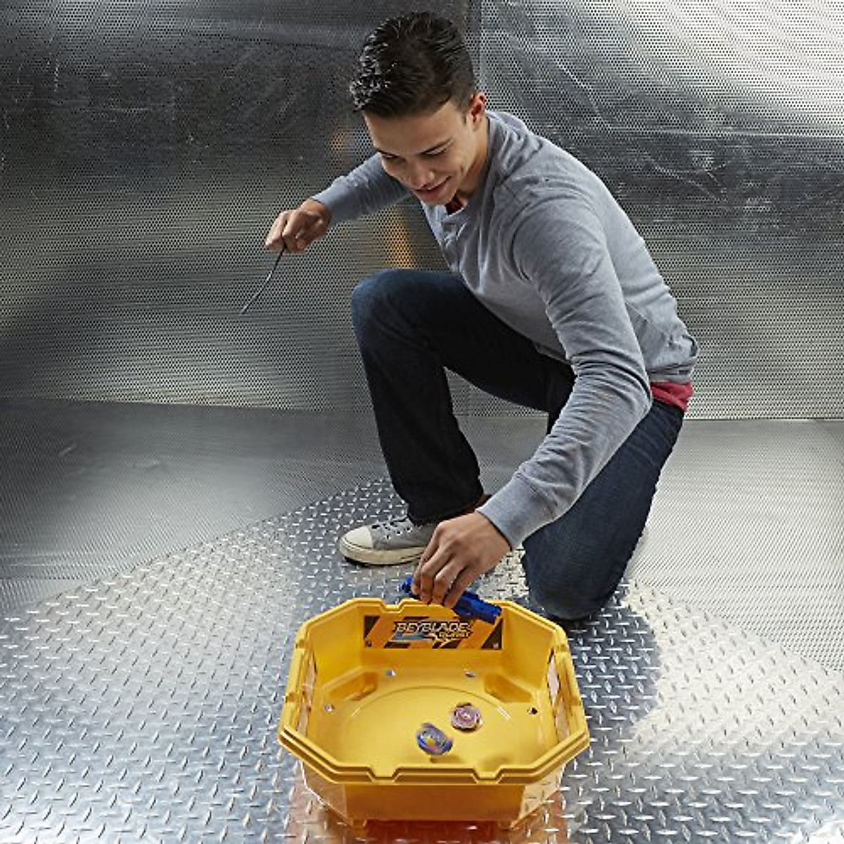 Beyblade Burst Epic Rivals Battle Set – Complete Set with Beystadium, Battling Tops, and Launchers – Age 8+ (Amazon Exclusive) , Yellow