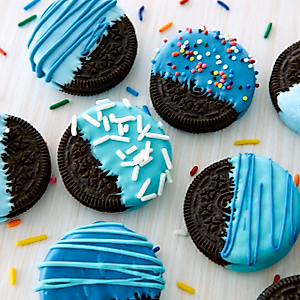 Wilton Mini Squeeze Bottles, 6 oz., 2-Piece, Plastic