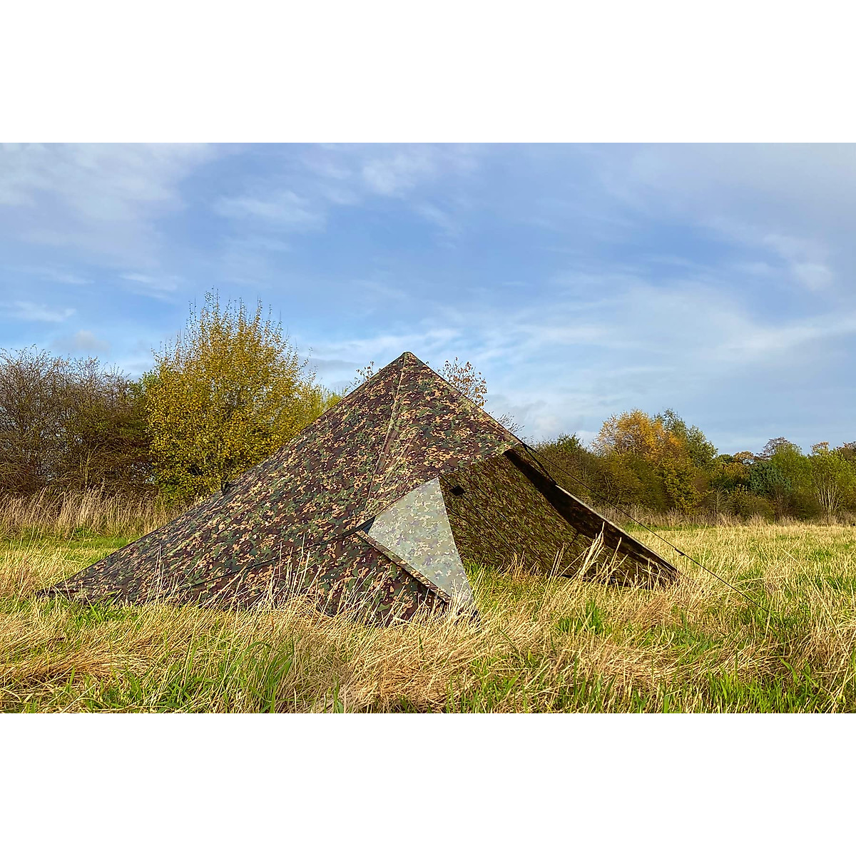 DD Hammocks - DD Tarp 3.5 x 3.5 - MC (11.5ft x 11.5ft) - 100% Waterproof Lightweight & Multifunctional Large Camo Rainfly Tarp Tent Shelter for Camping Bushcraft & Hiking Adventure