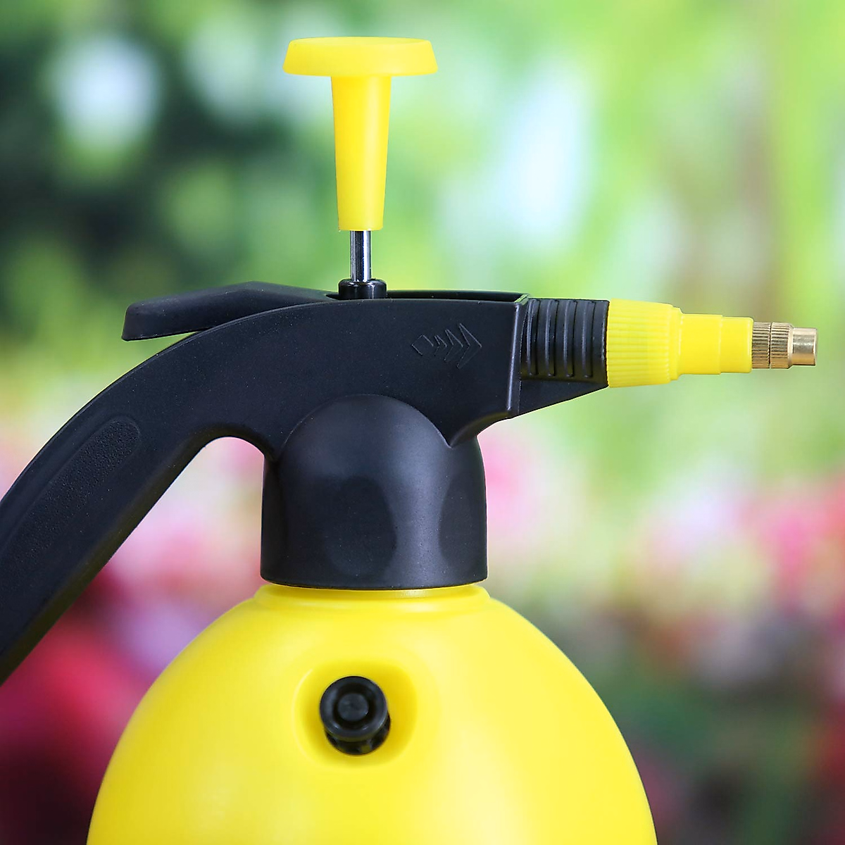 CLICIC Garden Pump Sprayer Portable,Hand-held Lawn Pressure Pump Sprayer Bottle with Adjustable Nozzle for Spraying Weeds/Watering/Home Cleaning/Car Washing 1 Gallon