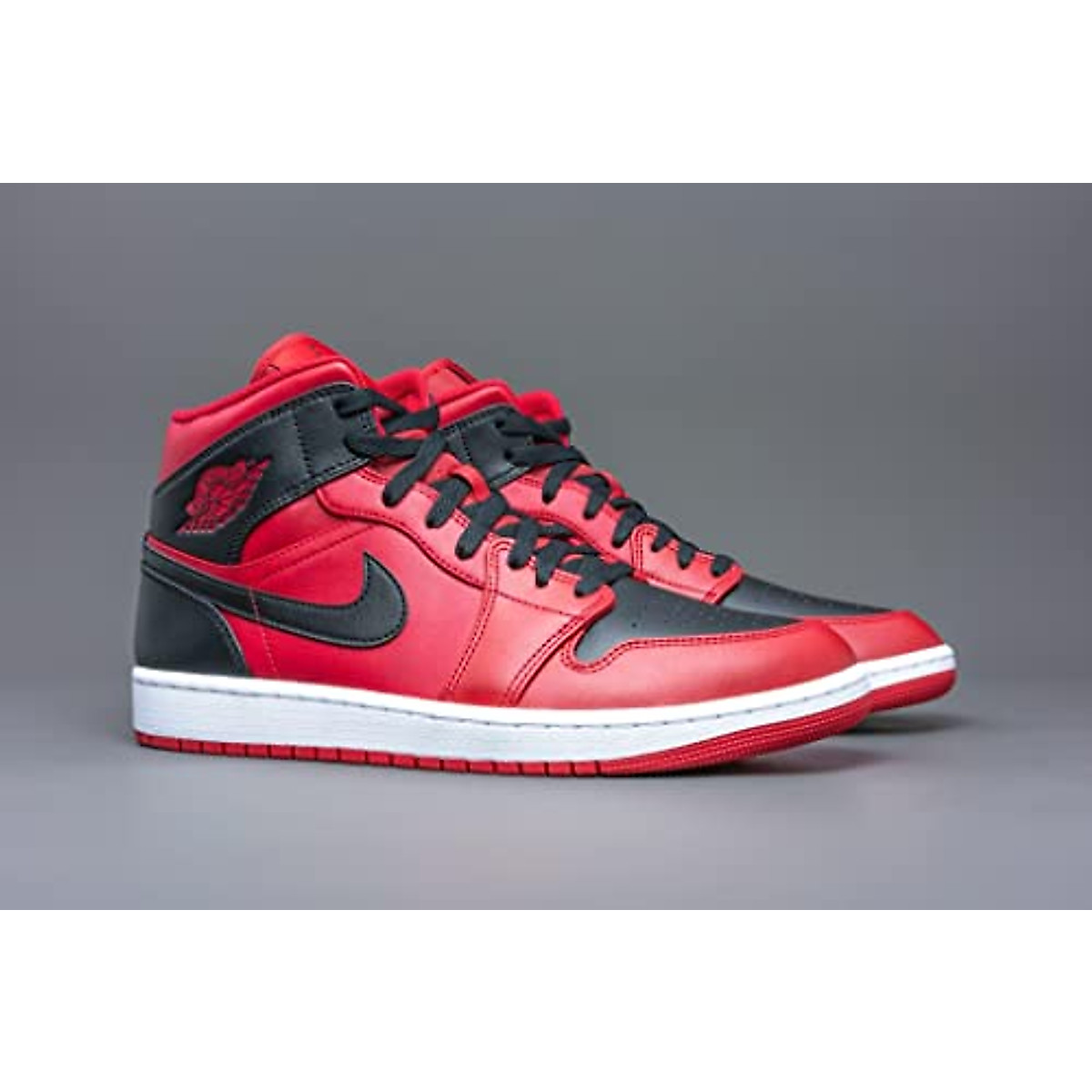 Jordan Mens 1 Mid 554724 660 Reverse Bred - Size 8