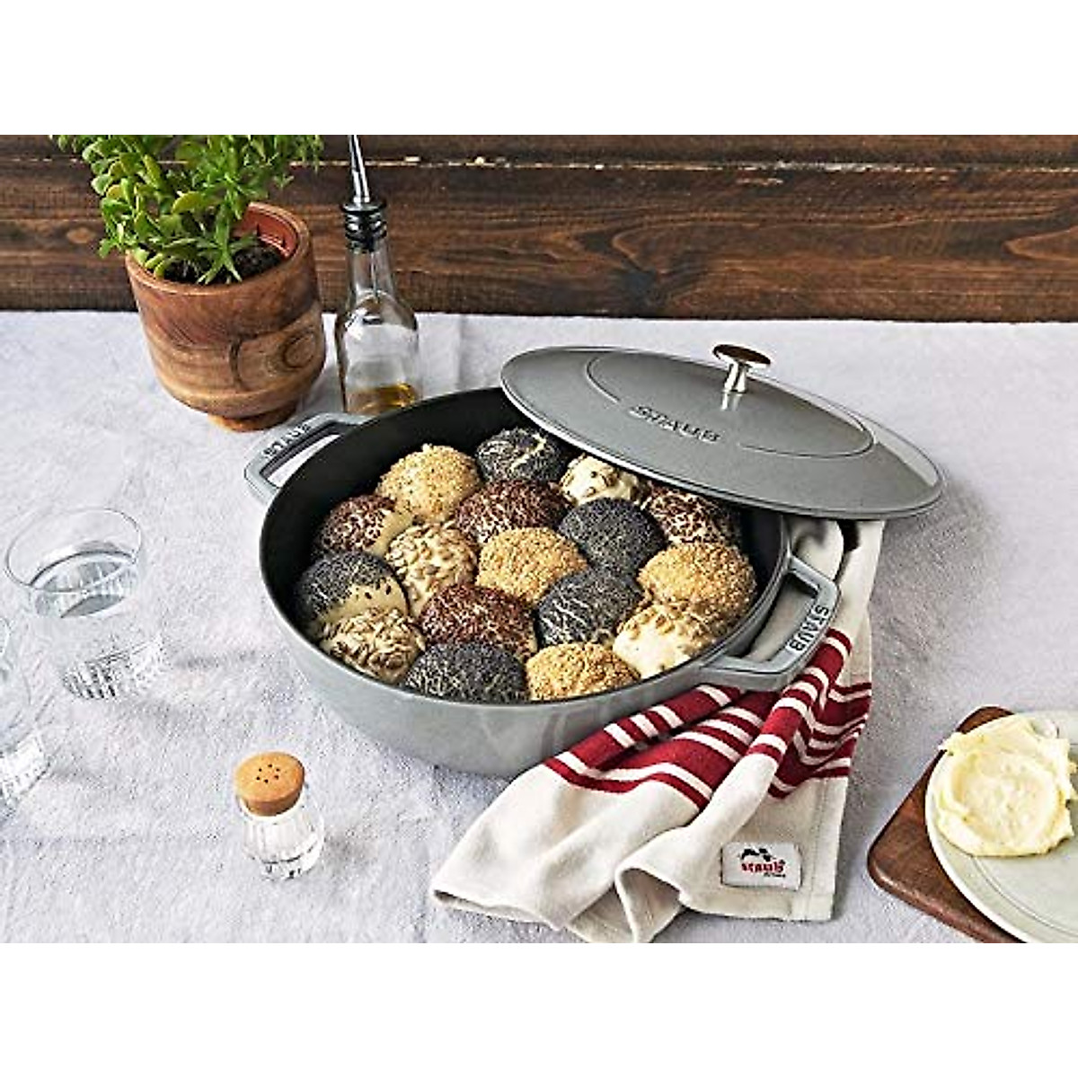 STAUB Cast Iron Chistera, Graphite-Grey, 28 cm