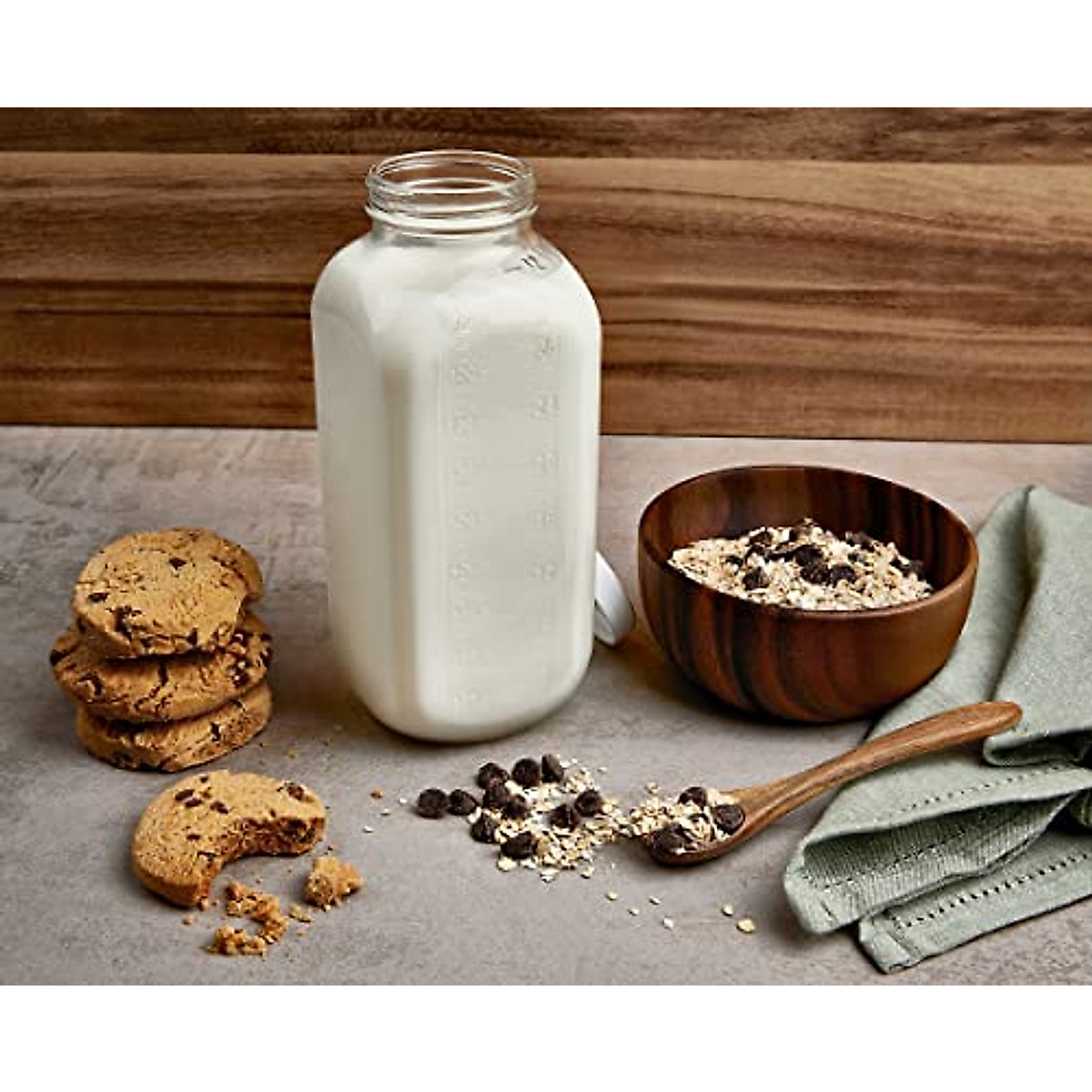 kitchentoolz 32oz Square Glass Milk Bottle with Plastic Airtight Lids, Reusable Dairy Drinking Containers for Refrigerator with Measurement Marks, Yogurt, Smoothies, Kombucha, Water- 4 Pack