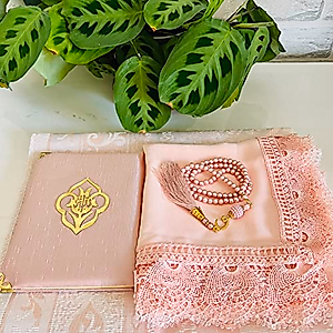 Muslim Prayer Rug, Yaseen Surah Pocket-Size Book & Prayer Beads, Perfect Islamic Gift I Mawlid Gift I Suitable for Women,Kids I Soft Islamic Rug | Islamic Ramadan Eid Gifts, (Pink)