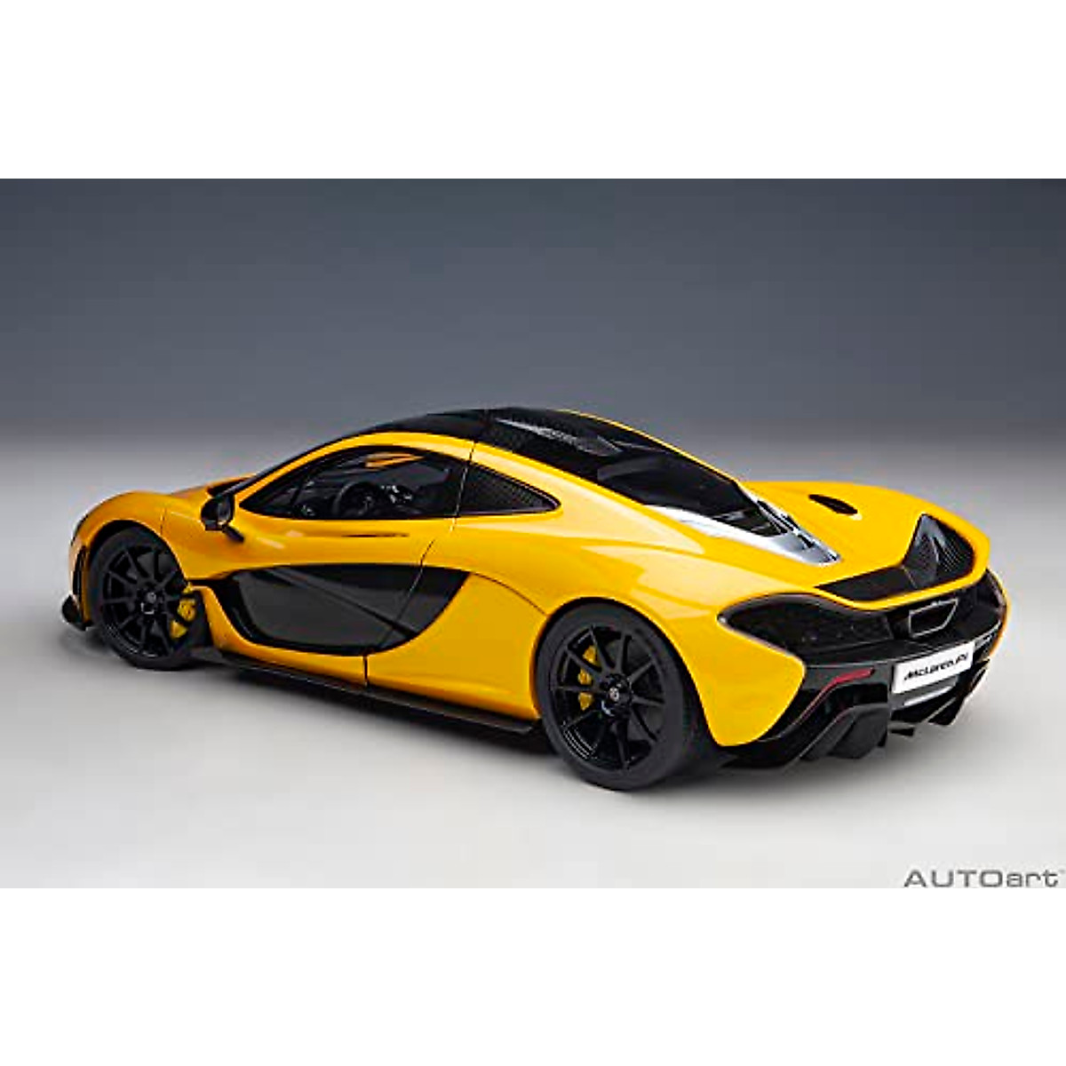AUTOart McLaren P1 Volcano Yellow w/Yellow/Black Interior 1/18 Model Car 76067