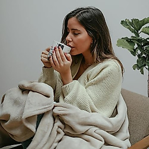 3dRose USA Oregon Basket Slough NWR Pair of Canada Geese Two Tone Mug, 11 oz, Black