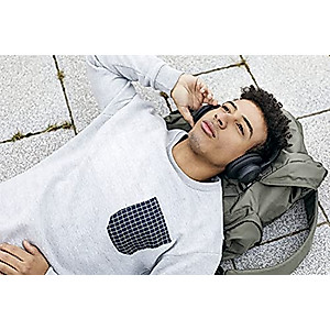 JBL LIVE 500BT - Around-Ear Wireless Headphone - Black