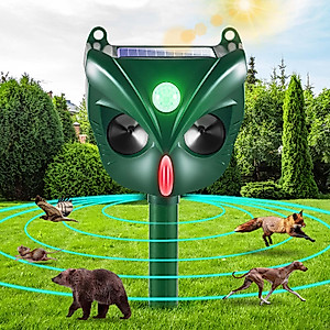 2 Pcs Solar Ultrasonic Animal Repeller Outdoor Solar Animal Repellent with Motion Detector&Flashing Lights Waterproof for Rat, Squirrel, Deer, Raccoon, Skunk, Rabbit, Mole, Dog, Cat(Green)