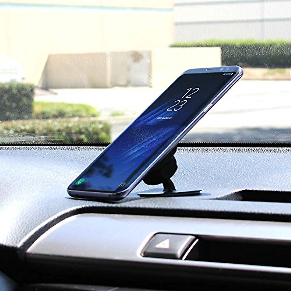 Magnetic Phone Holder for Car, Magnetic Phone Mount for Car, Universal Car Dashboard Phone Mount for iPhone 14 Pro Max Plus 13 12 11 Galaxy Z Flip, Z Fold Google Pixel Moto Mini iPad Tablets