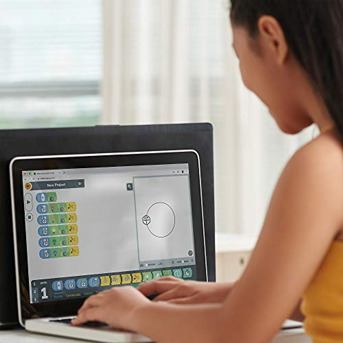 iRobot Root rt0 Coding Robot: Programmable STEM Toy for Kids 6+, Ideal for Creative Play Through Art, Music, & Code , White