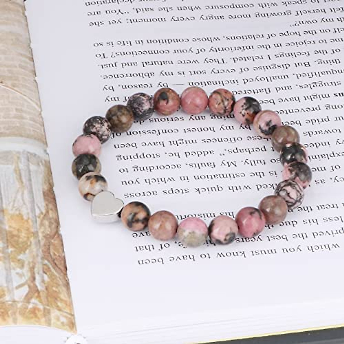 Gifts for 30 Year Old Women 30th Birthday Gifts for Her 30 Years Old Birthday Beaded Bracelets for 30 Year Old Women Gift Ideas 30th Bday Jewelry Gifts for Best Friend Healing Crystal Bracelet