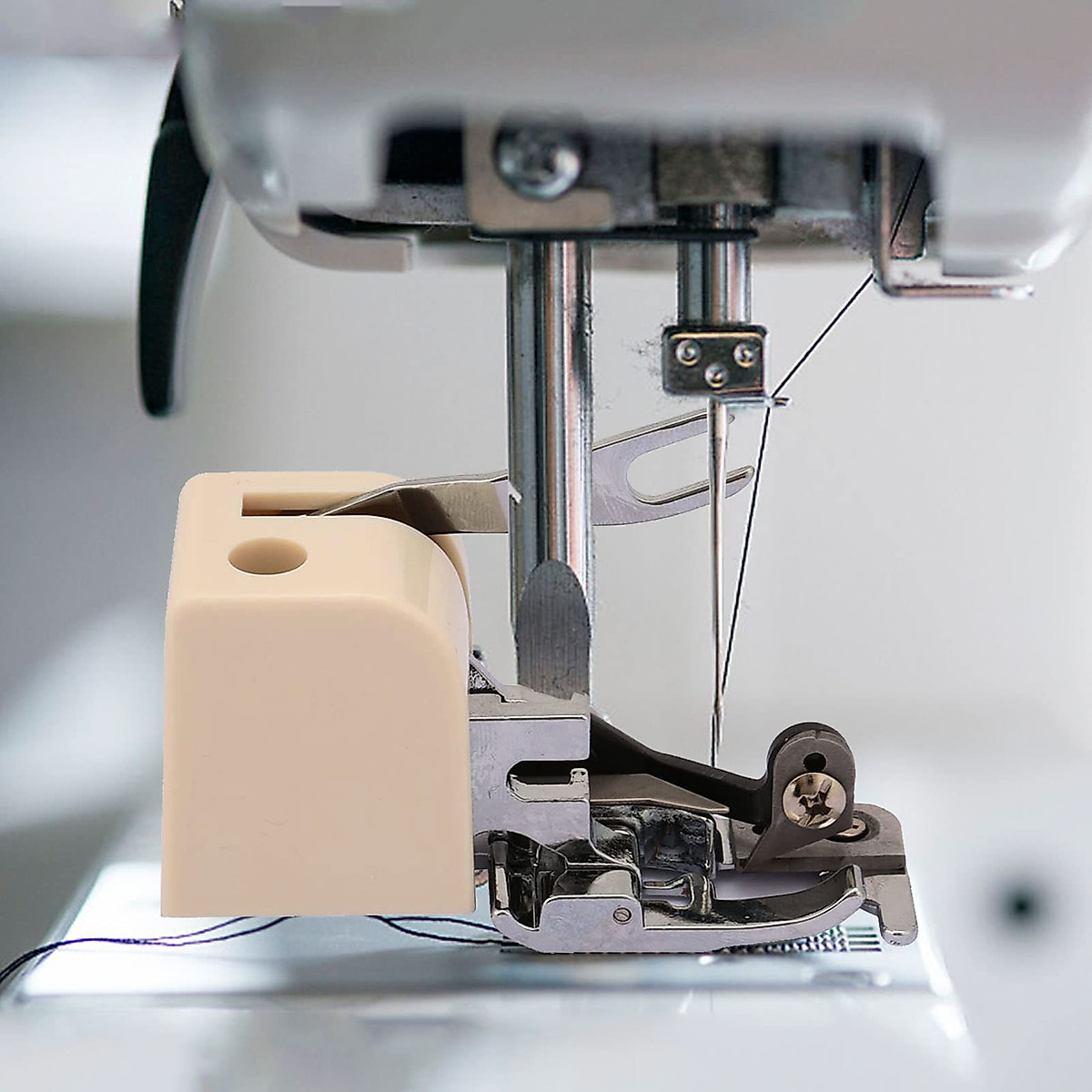 Side Cutter Sewing Machine Presser Foot Side Cutter presser foot Overlock Sewing Machine Attachment for All Low Sewing Machine Presser Feet Universal Presser Foot forBrother SingerJanom Sewing Machine