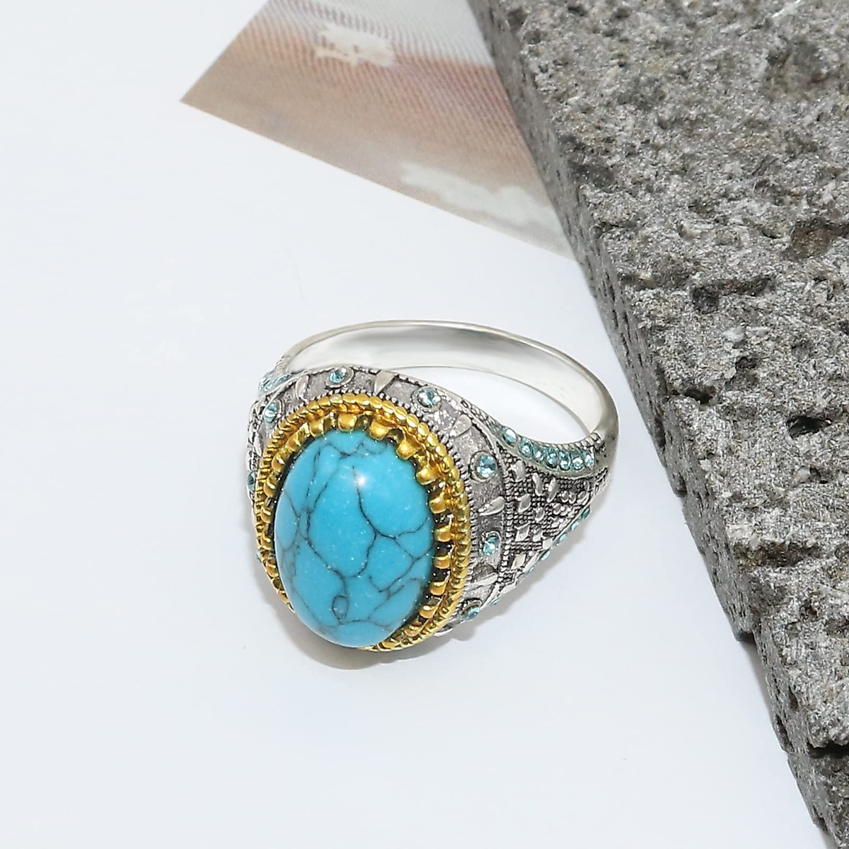 Retro Simulated Oval Turquoise Statement Ring Uniquely Stylish Gothic Hip Hop Punk Promise Crystal Cocktail Ring Party Jewelry Gifts for Women Gold Silver Two Tone