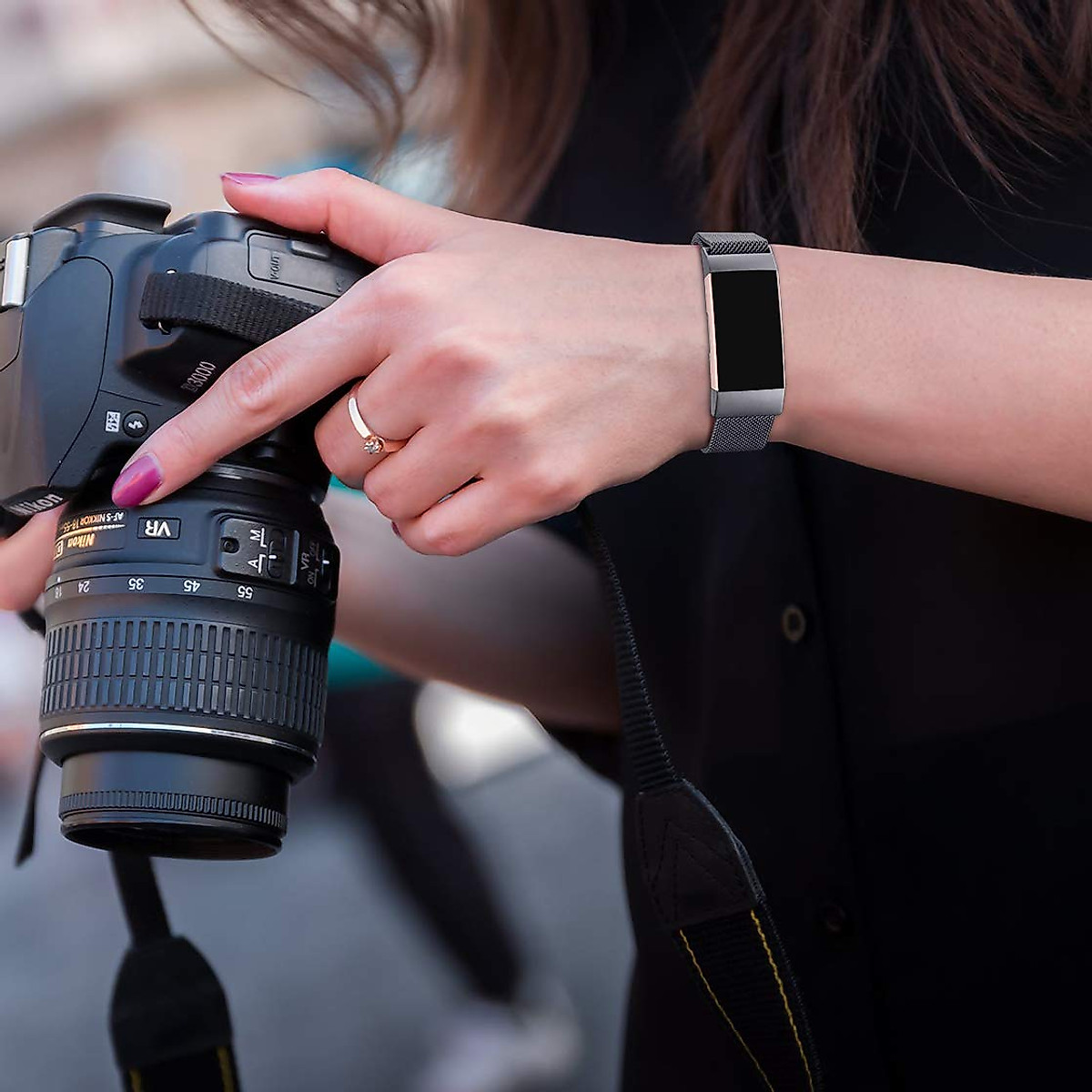 ZWGKKYGYH Compatible with Fitbit Charge 3 and Charge 4 Bands for Men Women, Stainless Steel Metal Mesh Band Magnetic Strap Replacement for Charge 4/Charge 4SE/Charge 3/Charge 3SE, Large Space Gray