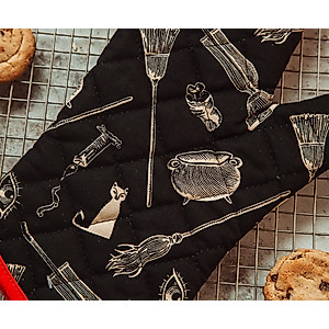Disney Hocus Pocus Black Kitchen Oven Mitt Glove