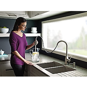 Moen Hensley Spot Resist Stainless Single-Handle Pull-Down Sprayer Kitchen Faucet Featuring Reflex, 87024MSRS