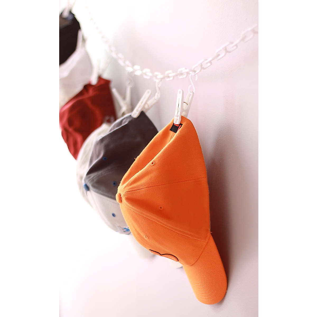 MiniOwls Multipurpose Storage Teddy 8 ft Chain -White Toy Organizer + 20 Clips for Plush Toys Art & Accessories Like Caps Hats Bags (White, Large)