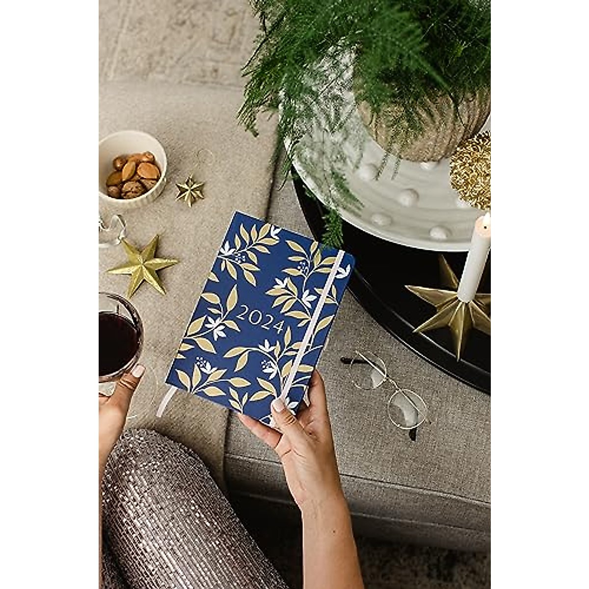 Busy B A5 To Do Diary January to December 2024 - Navy and Gold Floral - Week to View Diary with Notes, Tear-Out Lists & Pockets