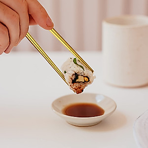 OIULO Gold Stainless Steel Chopsticks - Reusable Chopsticks - 5 Pairs Dishwasher Safe Metal Chopsticks - Easy to Use - Pressure Line Lightweight Chop Sticks- Gift Set（9 Inch ）