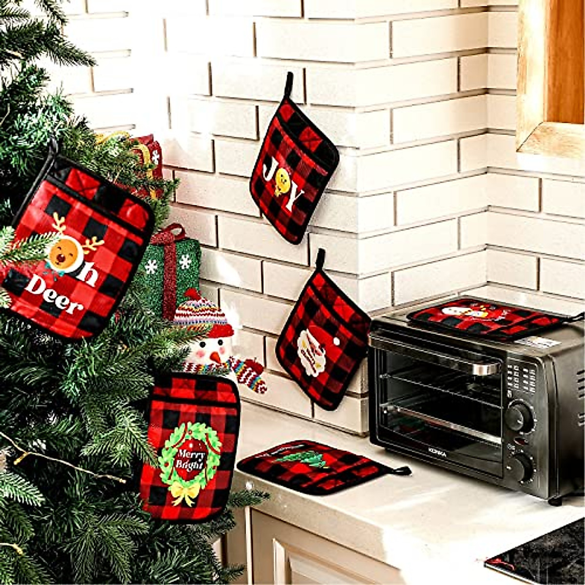 6 Pcs Red and Black Buffalo Plaid Pot Holders Heat Resistant Christmas Potholders with Pocket Reusable Oven Mitts Christmas Hot Pads for Kitchen Decoration Cooking Baking BBQ (Snowman)