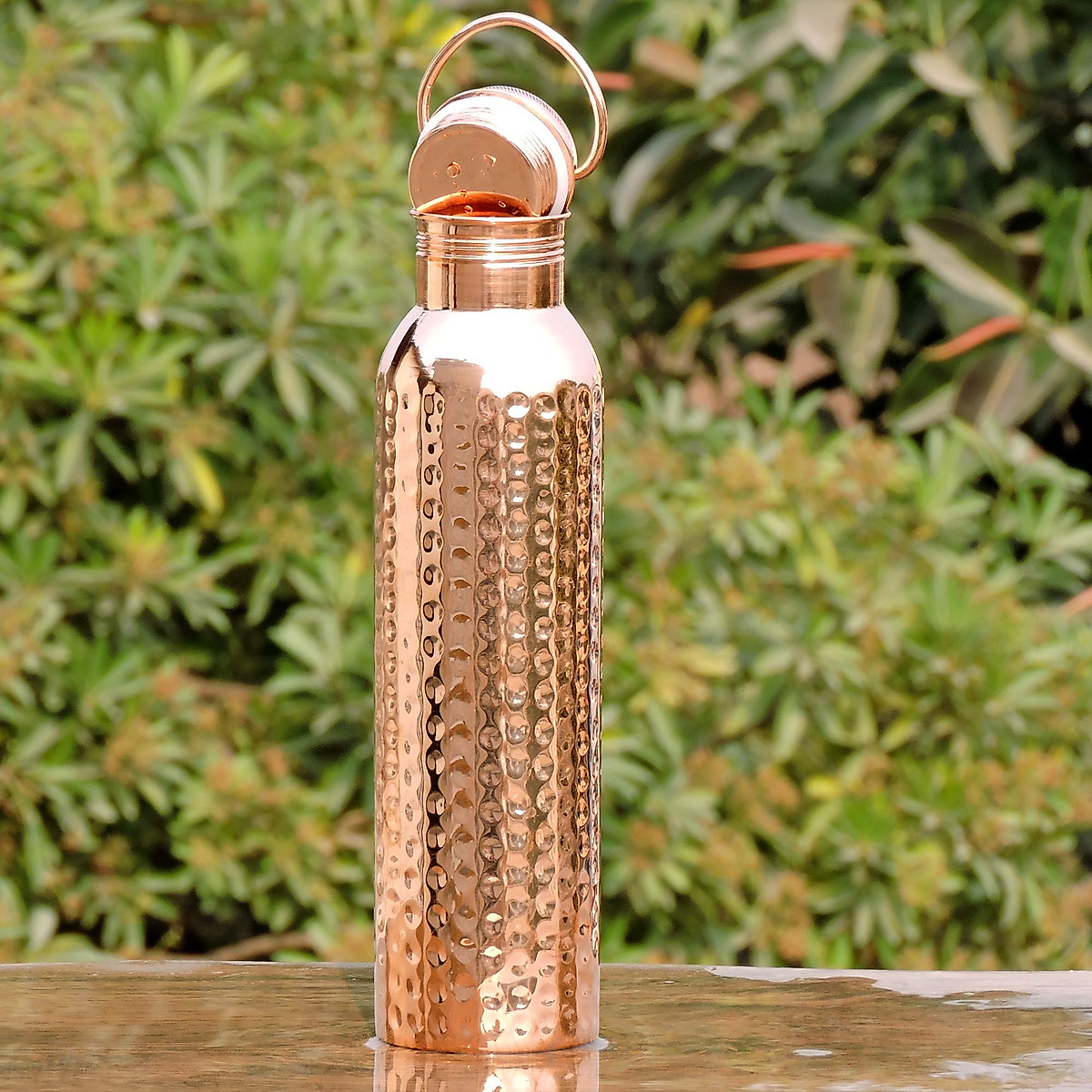 HealthGoodsIn - Pure Copper Hammered Water Bottle with Carrying Handle 600 Ml (20.28 Fluid Ounce) | Seamless Leakproof Water Bottle for Ayurvedic Benefits