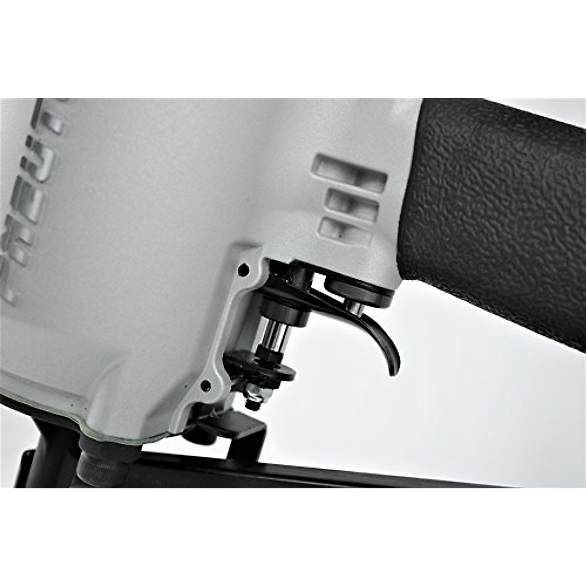 PneuTools SN2283H 21 Degree Framing Nailer with Rafter Hook