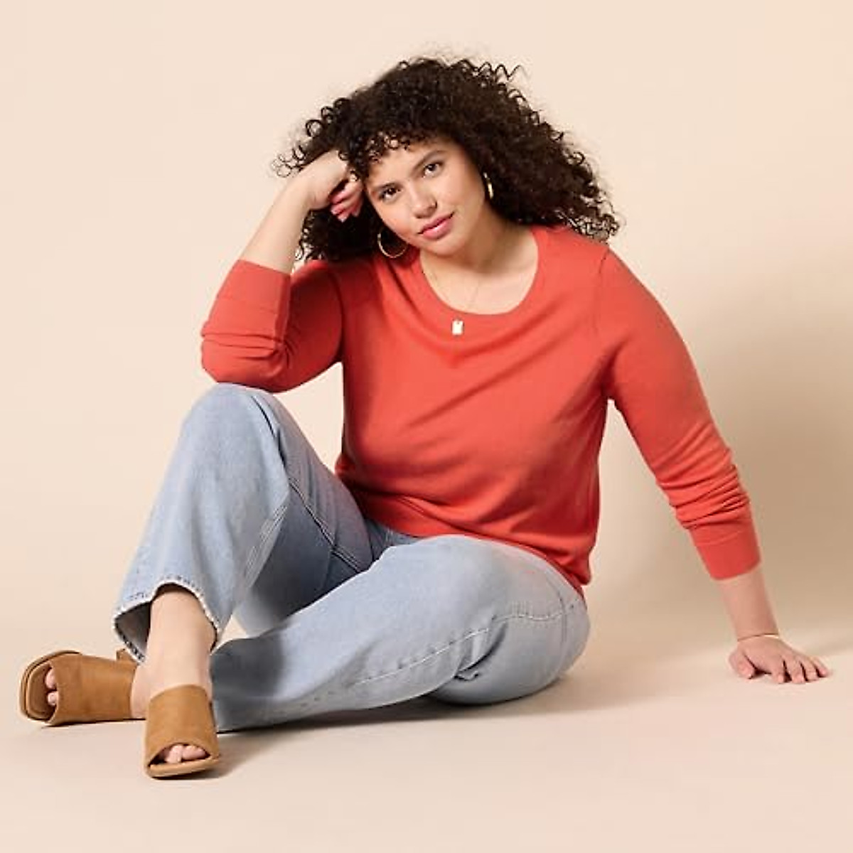 Amazon Essentials Women's Long-Sleeve Lightweight Crewneck Sweater (Available in Plus Size), Coral Pink, Large