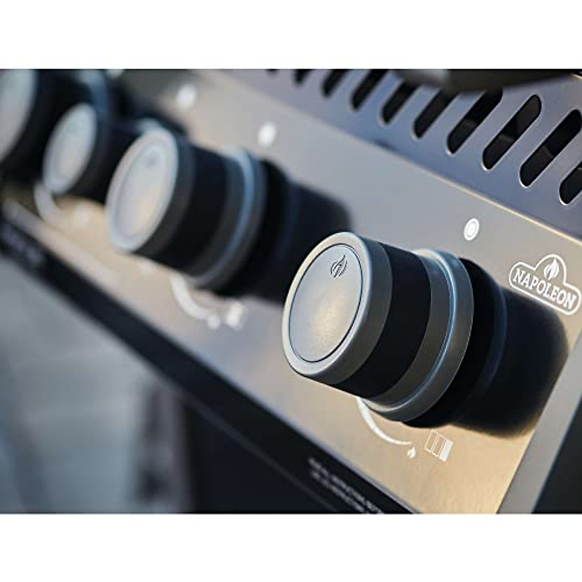 Napoleon - Rogue 425 Natural Gas Grill with Range Side Burner, Black, 3 Stainless Steel Main Burners