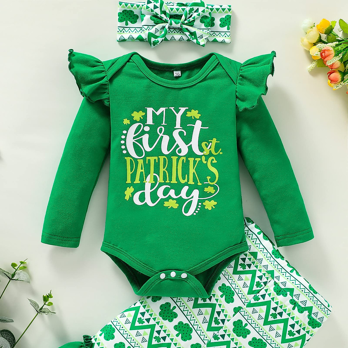GRNSHTS Baby Girl My First St.Patrick's Day Clothes Long Sleeve Ruffle Romper Bell-Bottomed Pants Headband 3Pcs Clover Print Outfits（Green-C,0-3M