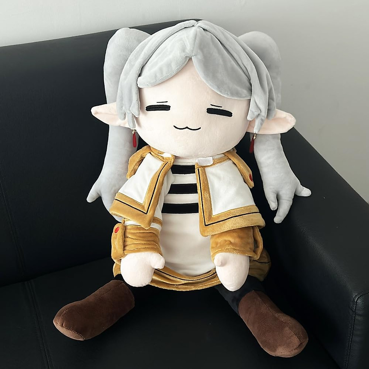 29.5in Large Frieren Plush, 75cm Big Size Beyond Frieren Figure Hug Pillow Home Sofa Cushions Cartoon Character Throw for Children and Fans Gift