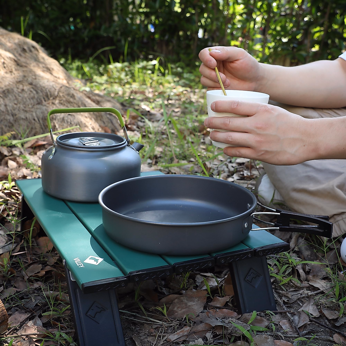 VILLEY Portable Mini Folding Beach Table, Ultralight Aluminum Side Table with Carry Bag for Camping, Picnics, and Outdoor Activities - Green
