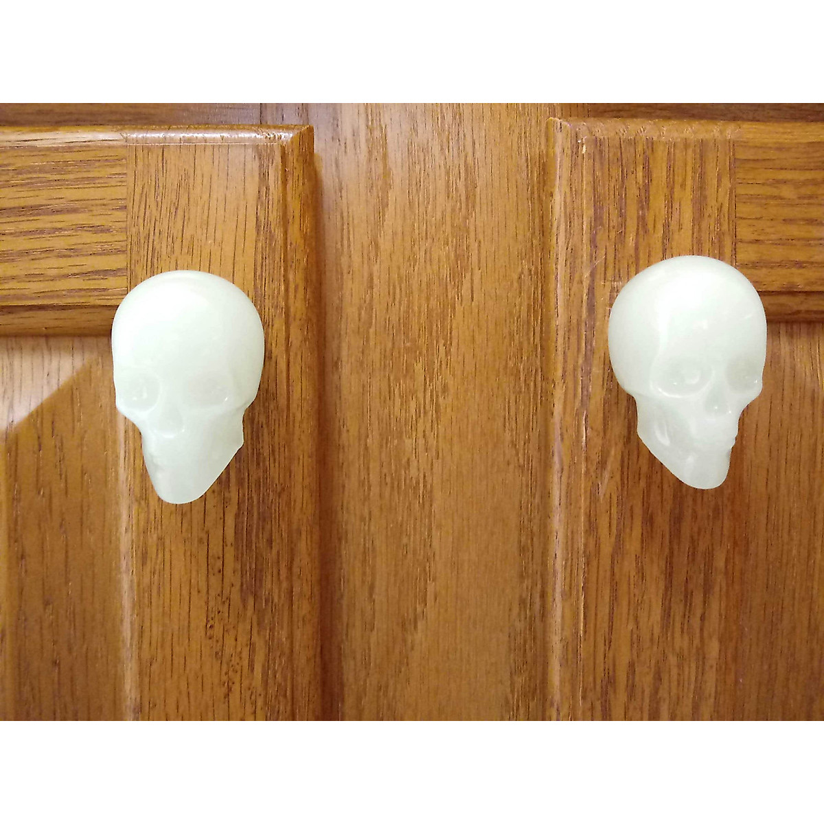 Glow in the Dark Skull Door Knobs Drawer Knobs (Set of 2)