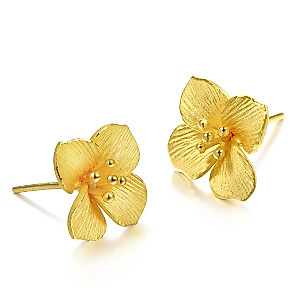 CHOW SANG SANG 999.9 24K Gold Price-by-Weight 4.49g Gold Hydrangeas Stud Earrings for Women and Wedding Occasion 86594E (0.12 tael/ 4.49 Grams, Gold)