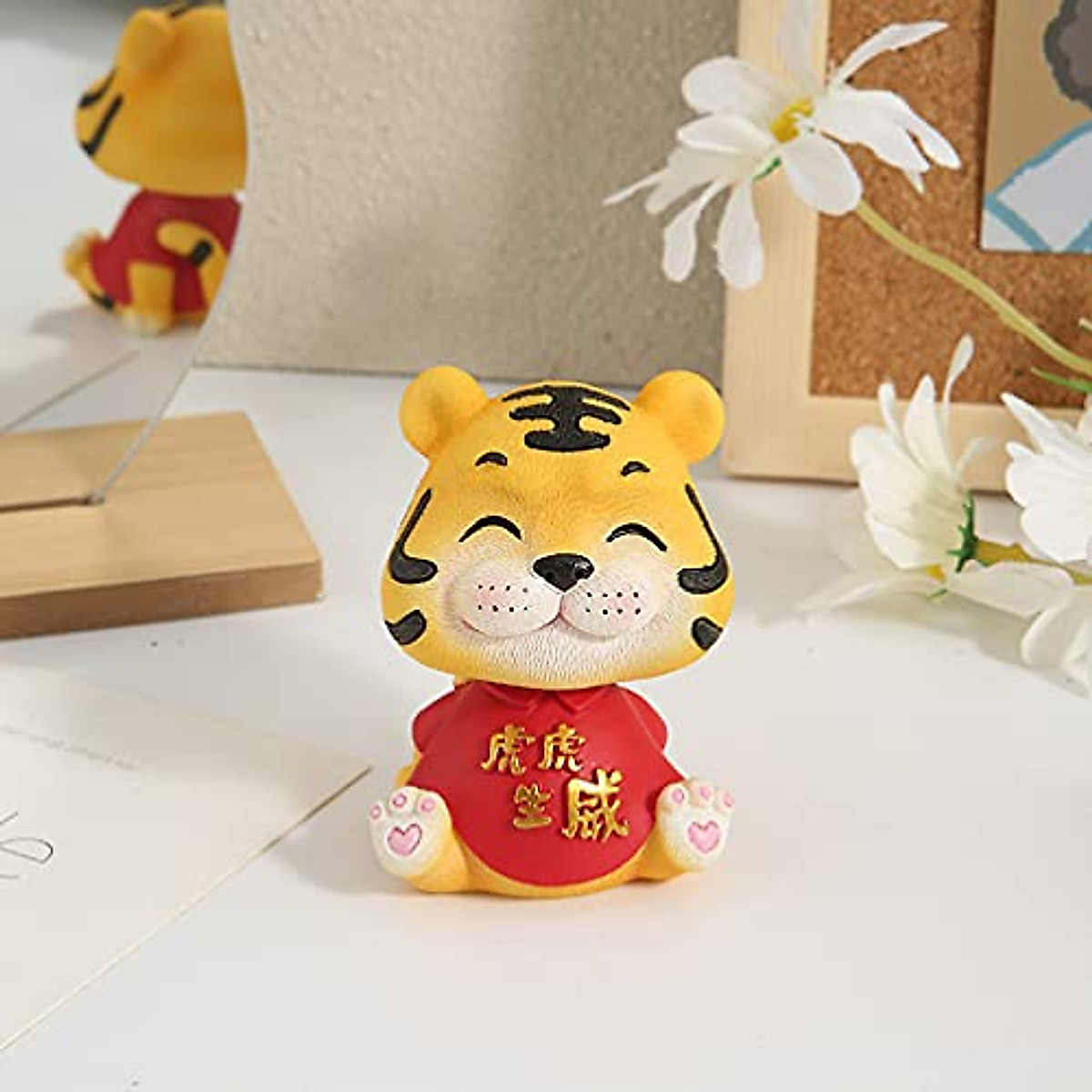 TOYANDONA Mini Toys 2pcs Bobblehead Tiger Figure Dancing Shaking Head Toys Animal Swinging Car Dashboard Decoration for Home Kitchen Office Decor Rearview Mirror Plants Decor