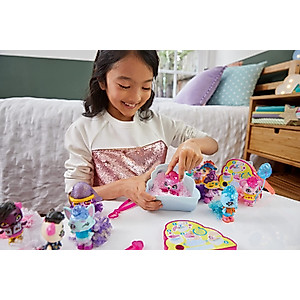 Mattel Cloudees Cloud Themed Toy with Hidden Surprise, Interactive Cloud Toy with Accessories, Toys for Kids 4 and Up