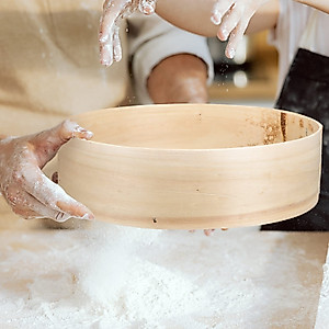 Operitacx Flour Sifter Handheld Sieve 60 Mesh Wooden Flour Strainer Baking Sifter for Cooking Pastry Baking Straining Powdering Kitchen Utensil (Diameter 10.6 inch)