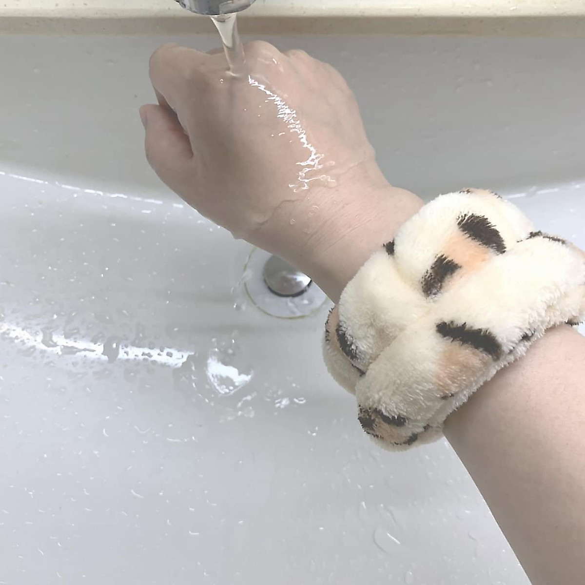 Doromy 6Pcs Headband Wrist Washband Scrunchies Cuffs Reusable Spa Headband Wrist Washband Face Wash Set Towel Facial Makeup Headband High Elastic Hair Band Wristband For Women Girls