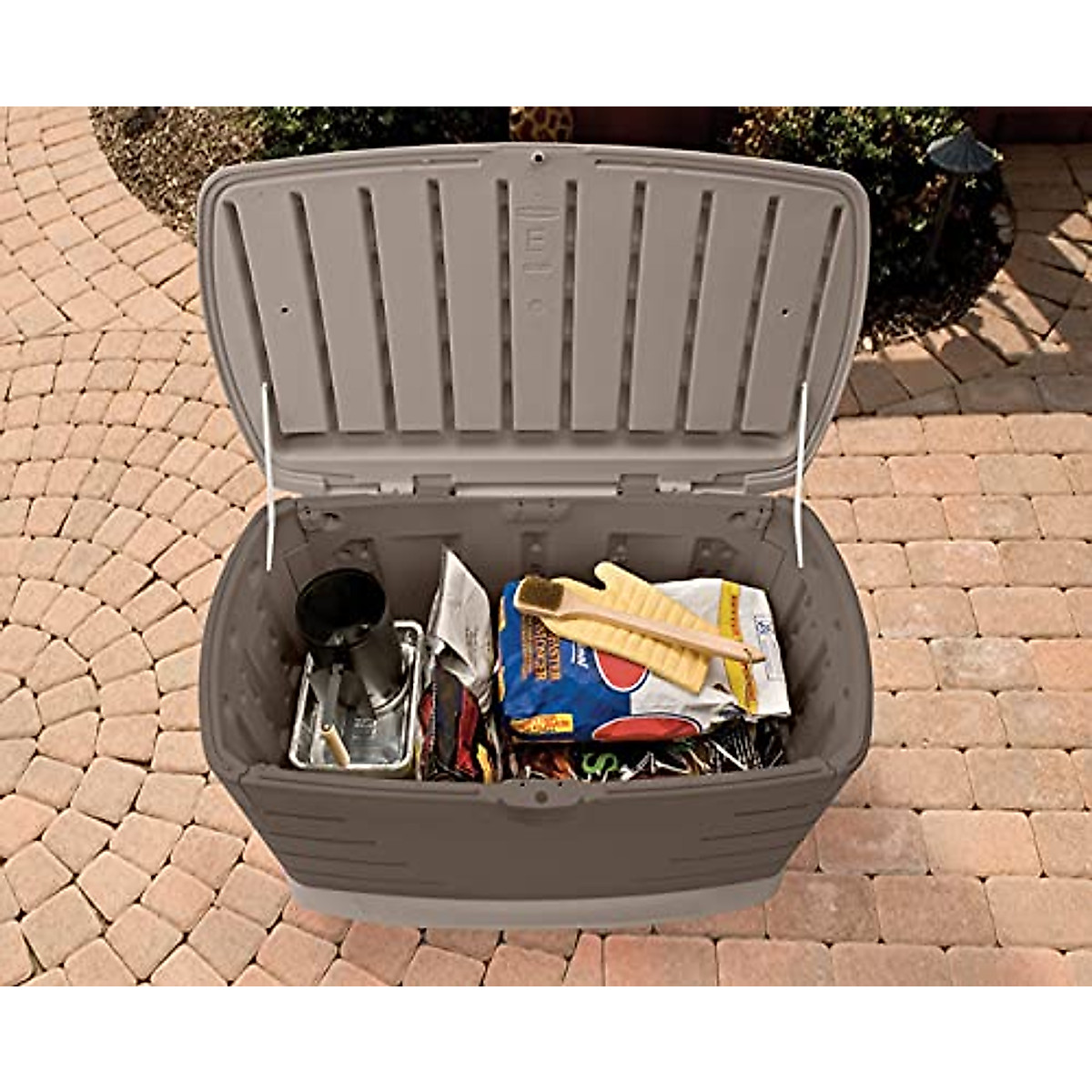 Rubbermaid 2047053 Deck Box, Medium, Sandstone